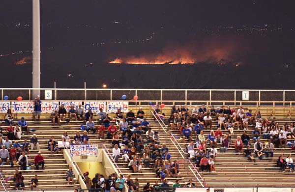 Fire scorches 100 acres in fallow field | News, Sports, Jobs - Maui News